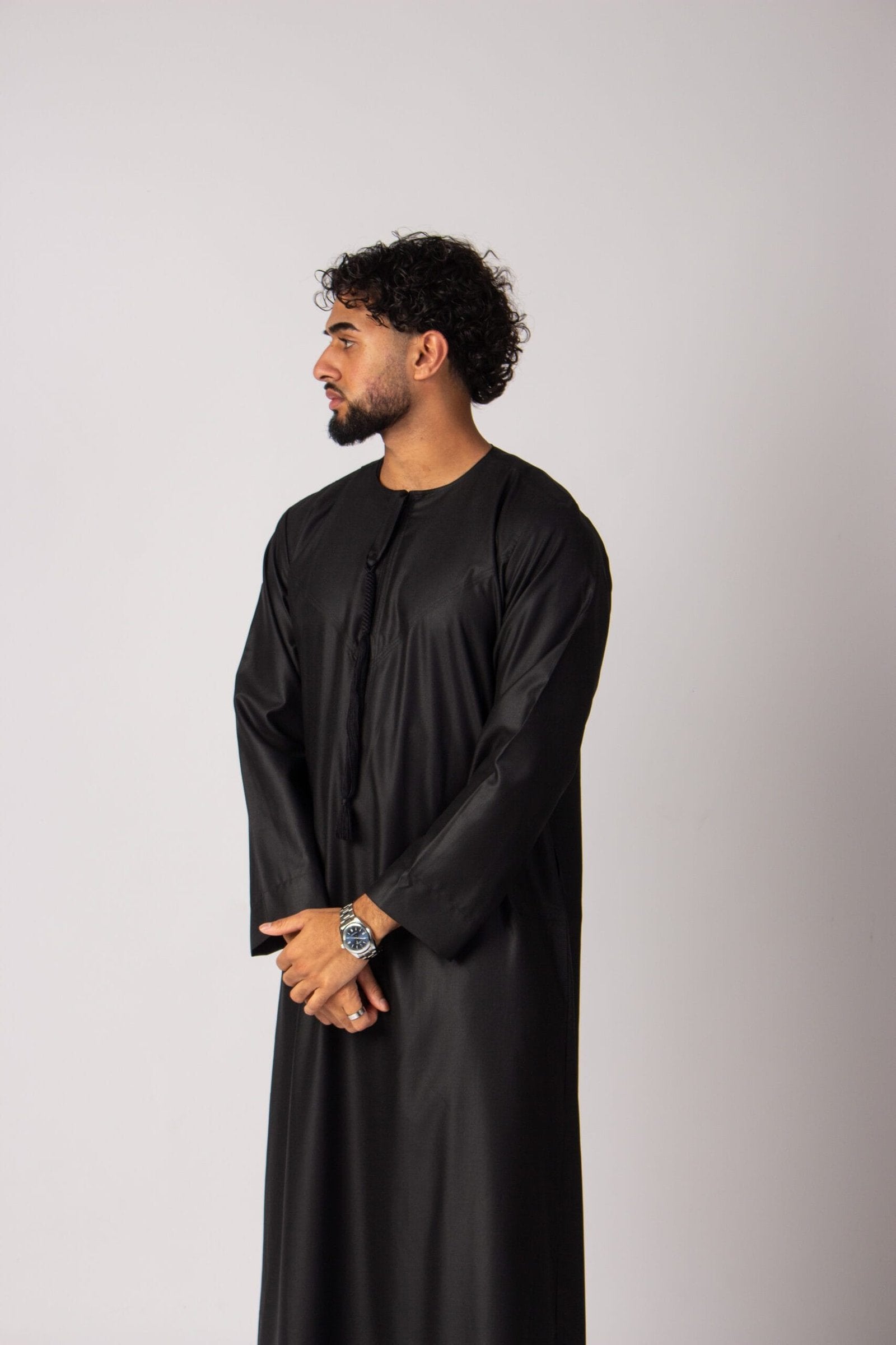 Emirati Thobe